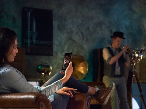 LG Q8, Generasi V20 Yang Lebih Murah Namun Tahan Air & Debu